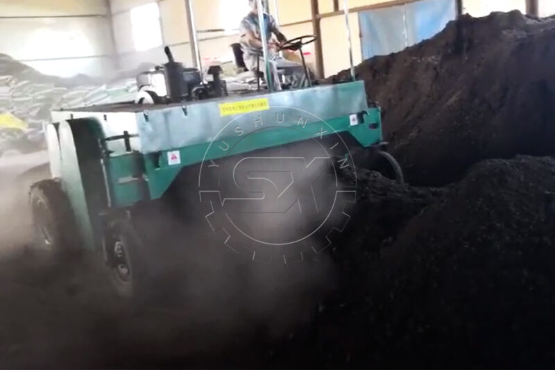 Composting Pig Manure | 4 Hot Compost Turners For Making Fertilizer